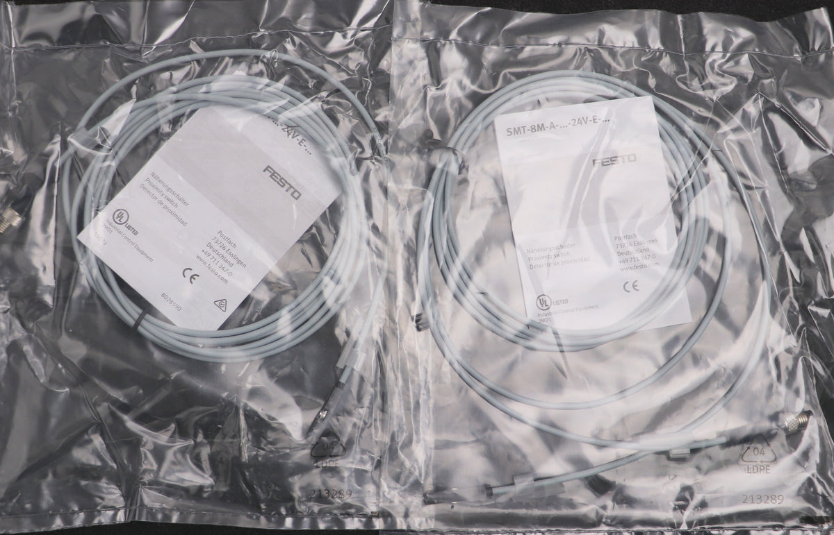 FESTO 2x Näherungsschalter SMT-8M-A-P0-24V-E-2,5-M8D Mat.Nr. 574333 3 ...