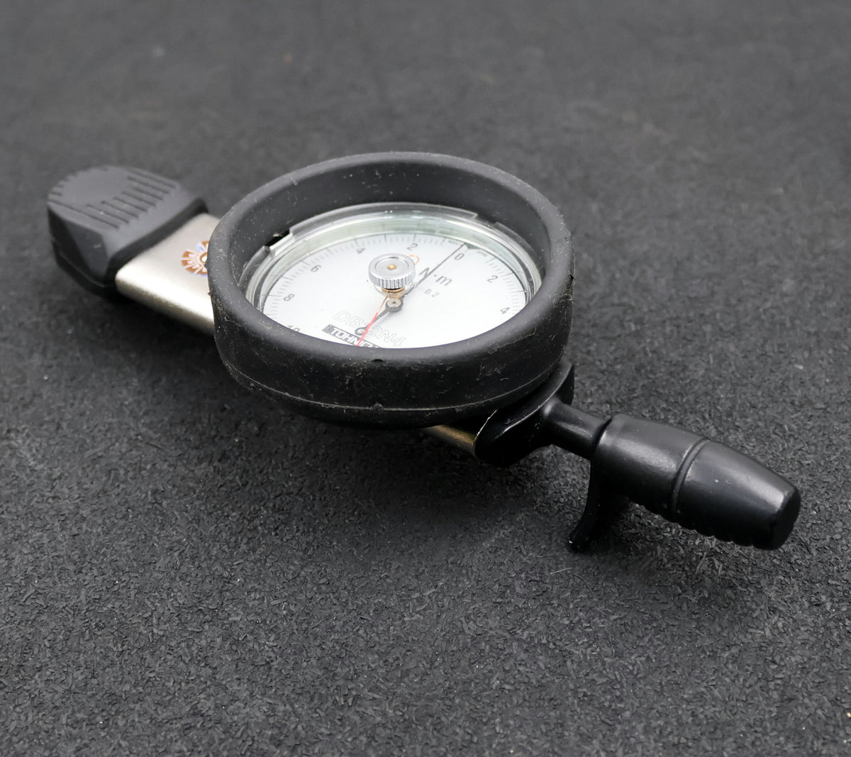 TOHNICHI Drehmomentschlüssel mit Skalenmessuhr mit Schleppzeiger DB12N ...