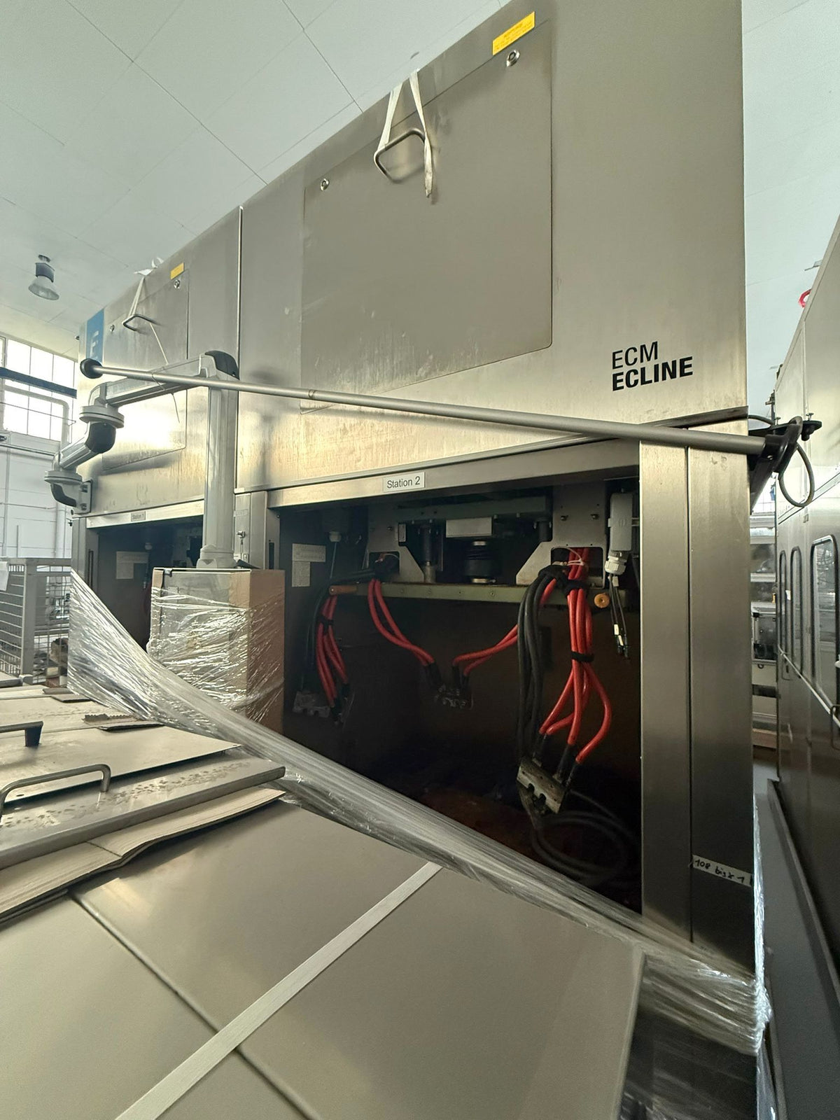 EXTRUDE HONE Elektrochemische Entgratanlage ECM ECline Type 2A-3000-60 ...