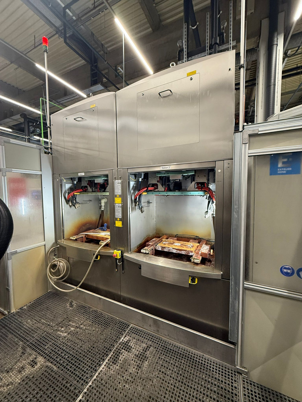 EXTRUDE HONE Elektrochemische Entgratanlage ECM ECline Type 2A-2000-60 ...
