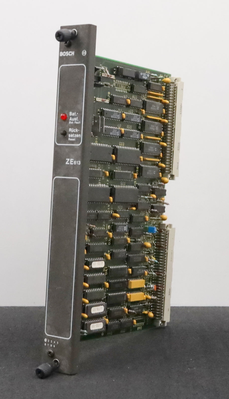 BOSCH Zentraleinheit ZE 613 Mat.Nr. 070062393-106 gebraucht Gewicht ...
