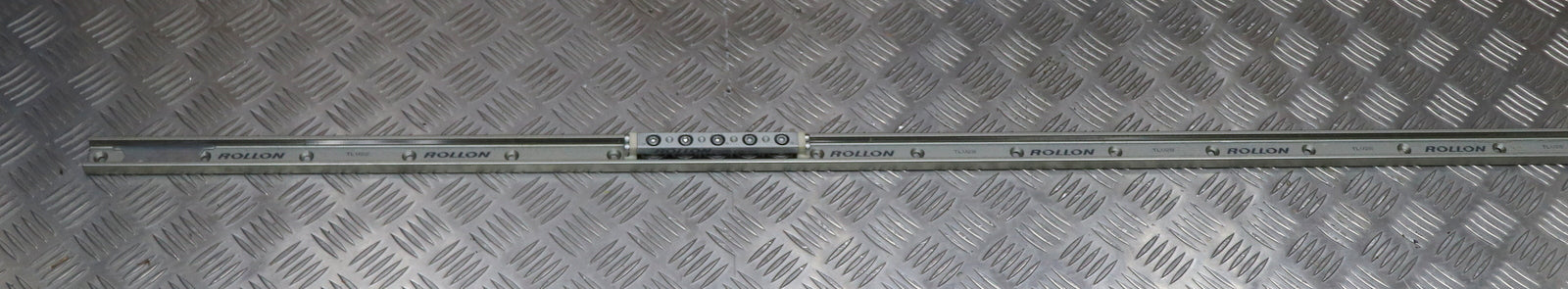 ROLLON Rollenführung Läufer CS28-125-2Z Schiene TLV28 Länge 2100mm unb ...